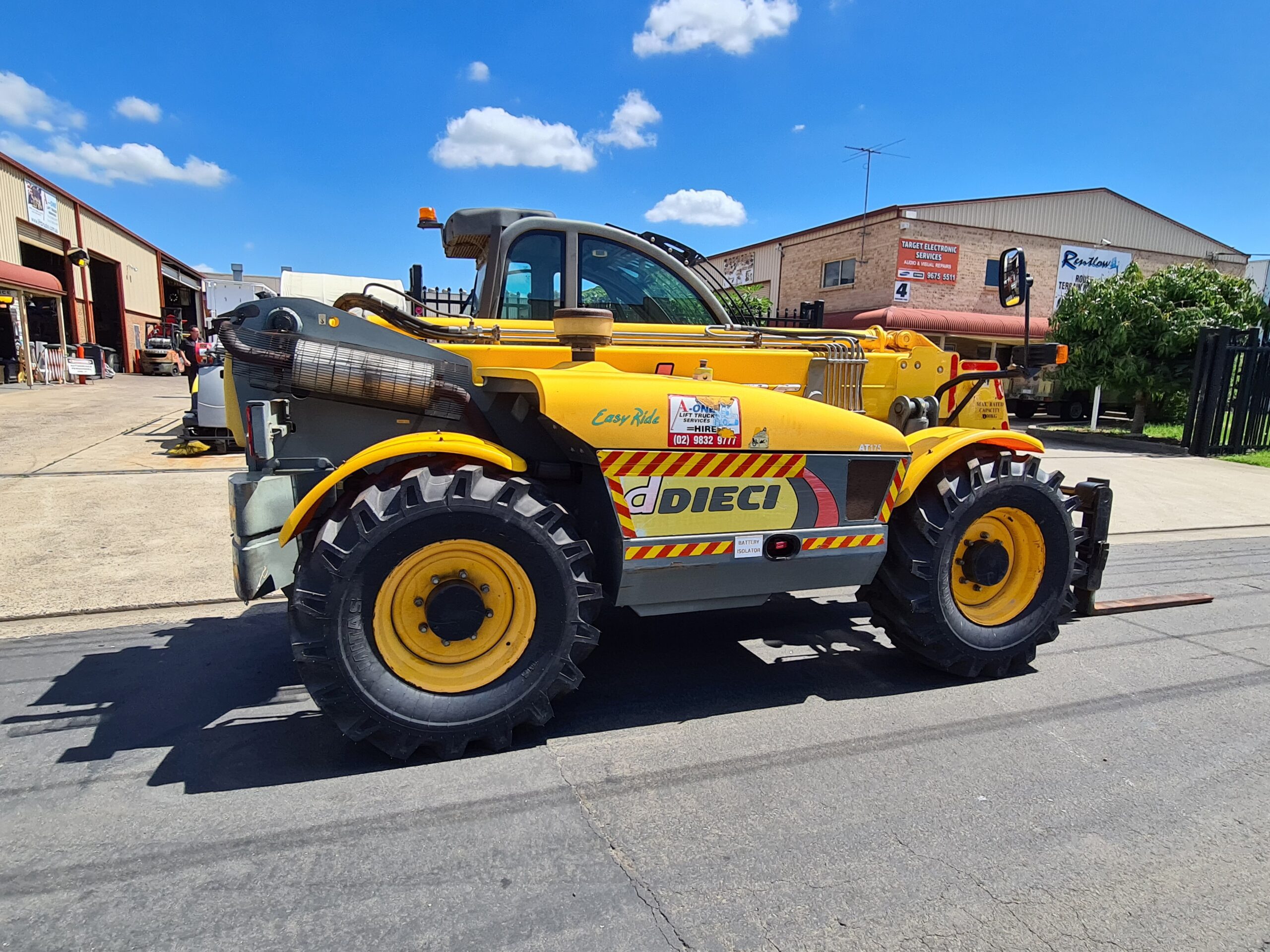 Telehandlers / 4WD Rough Terrain - A-One Lift Trucks Sydney