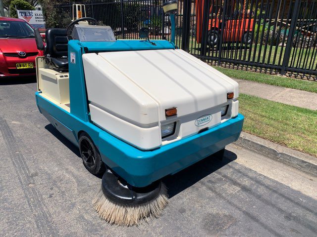 NILFISK VIPER ELECTRIC SWEEPER – A-One Lift Trucks Sydney